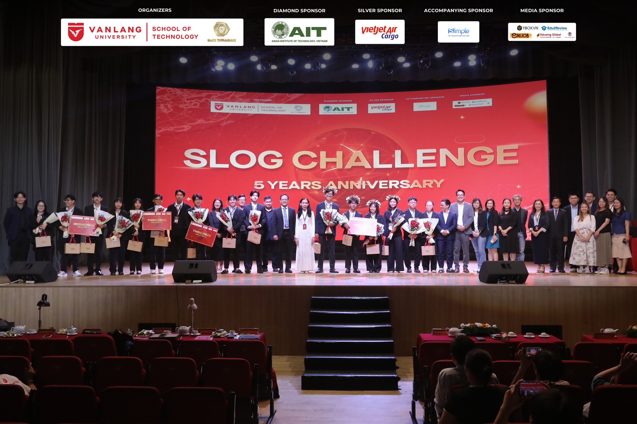 TOP 16 THÍ SINH CHÍNH THỨC LỘ DIỆN CHO ĐÊM CHUNG KẾT SLOG CHALLENGE 2025